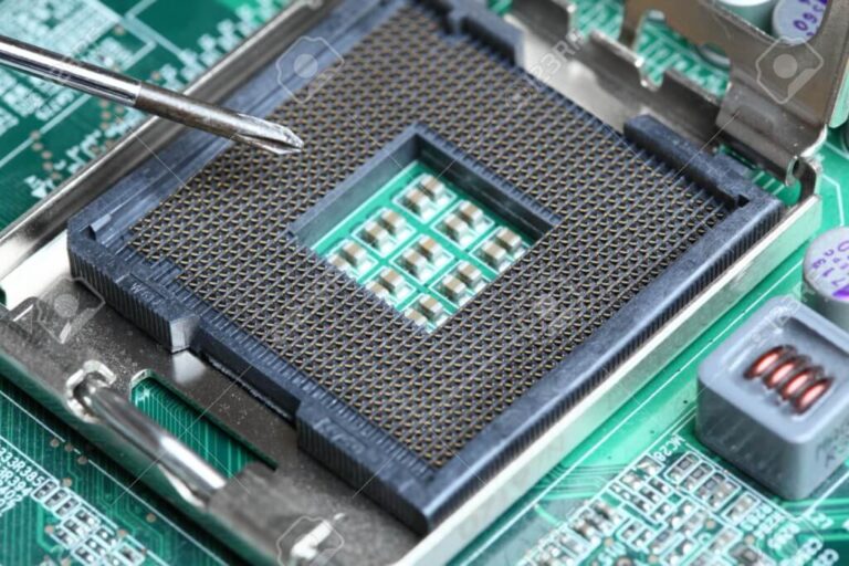 Porque o processador é o componente mais importante na computação