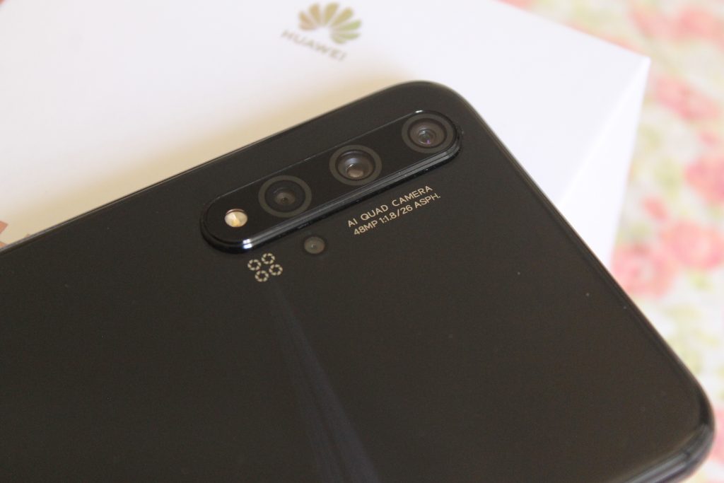 Review: Huawei nova 5T traz quatro câmeras recheadas de IA e bateria ...