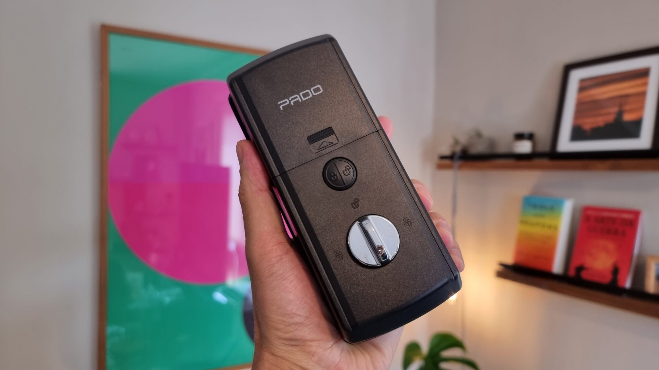 Review: PADO FDE-101RM, fechadura digital com biometria