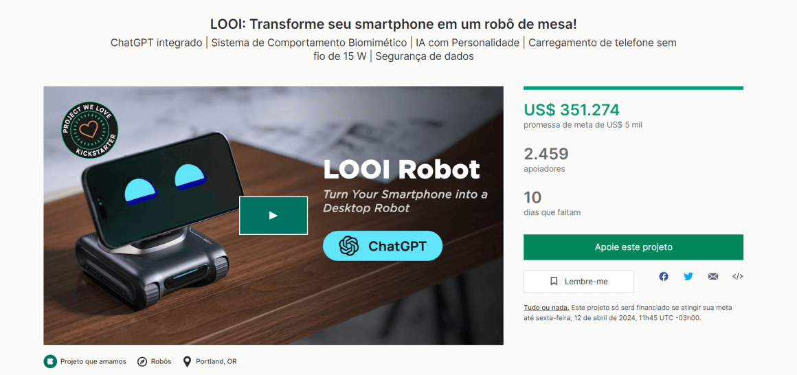 LOOI Robot turns your cell phone into a desktop robot
