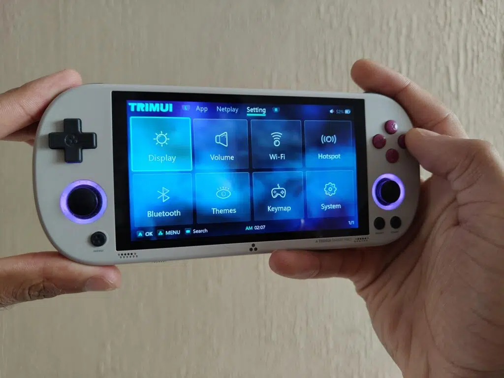 REVIEW: TrimUI Smart Pro is a powerful and nostalgic handheld console