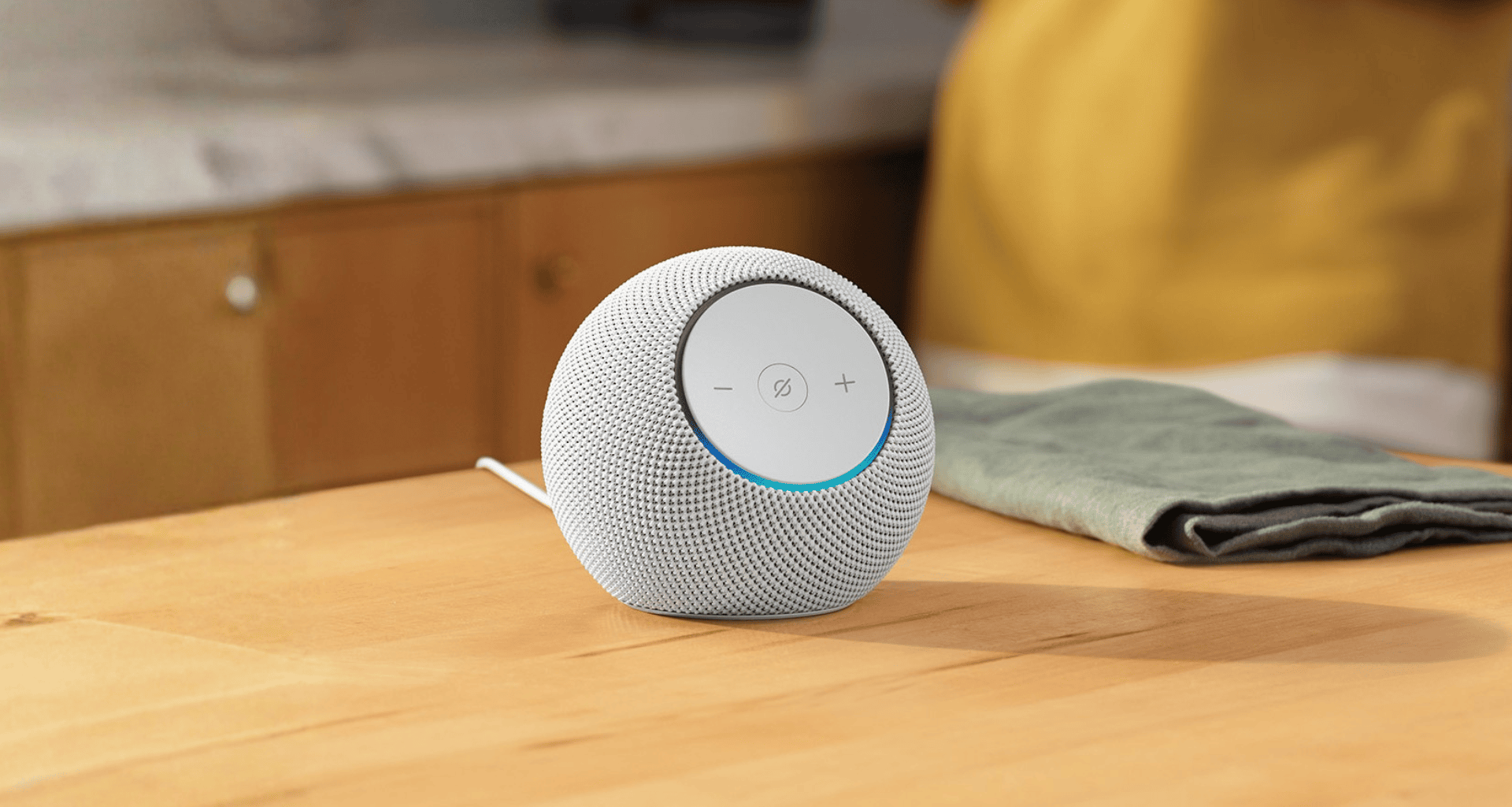 REVIEW: Nakakagulat ang Echo Dot Max dahil sa malakas na bass at handa na para sa Alexa+